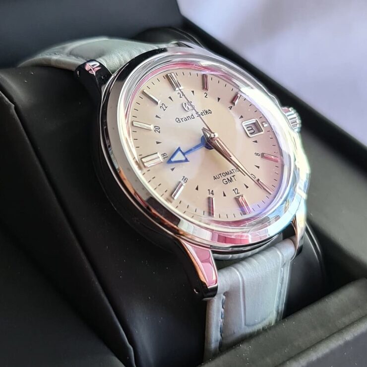 Grand Seiko GMT MOD Beige Dial - 400USD - Express Delivery included Worldwide